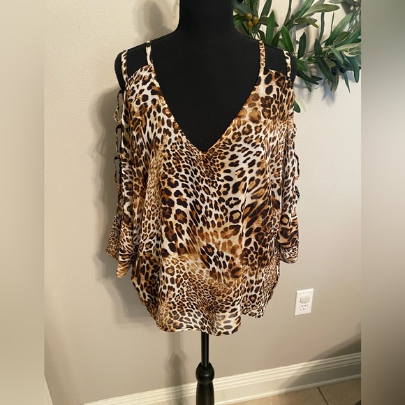 Liberty Love | Tops | Bundle Bargain 2 Leopard Tops Size Large | Poshmark